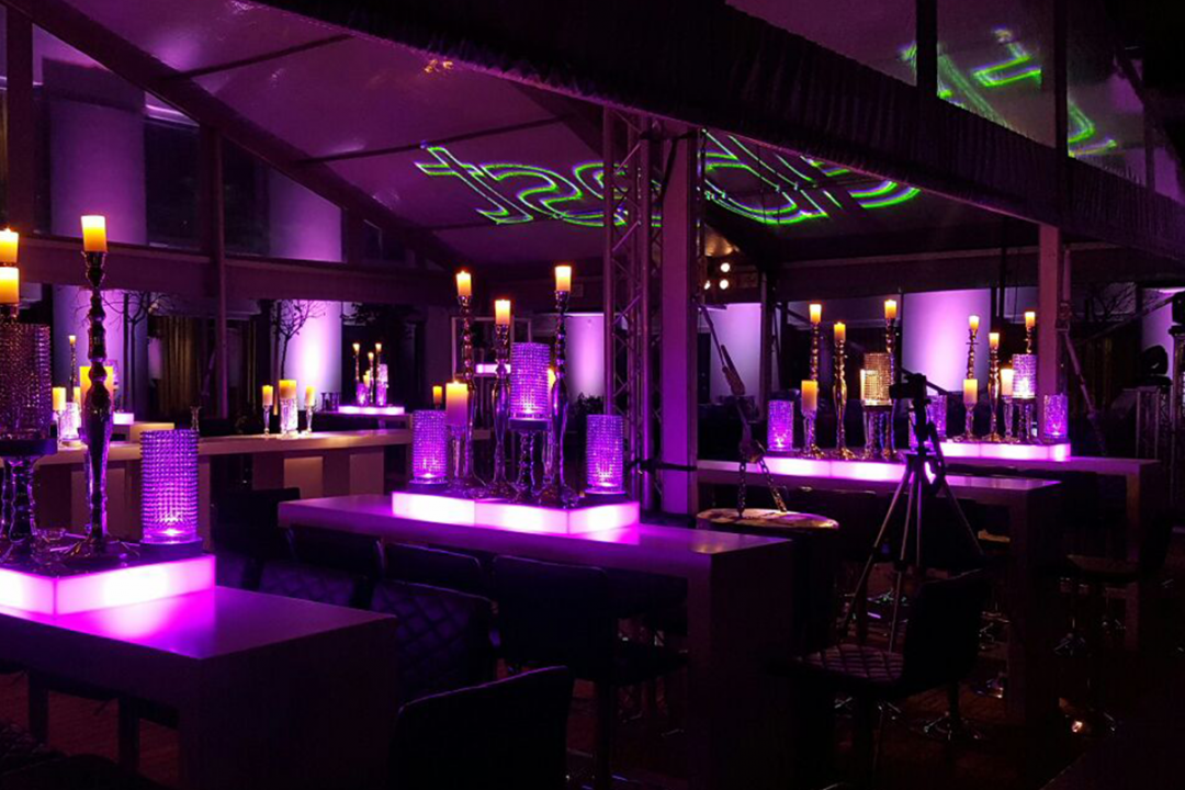 MIRROR BOXES | LED Decor - Engineered Ambiance