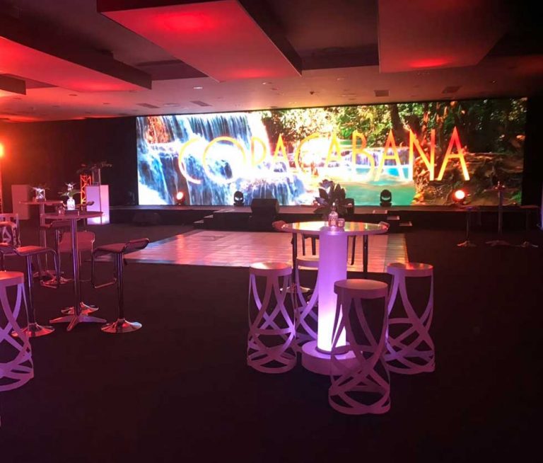 CRYSTAL HIGH TABLES | LED Decor - Engineered Ambiance