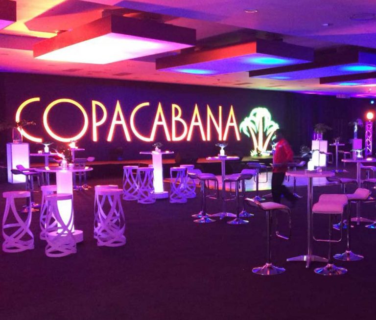 CRYSTAL HIGH TABLES | LED Decor - Engineered Ambiance